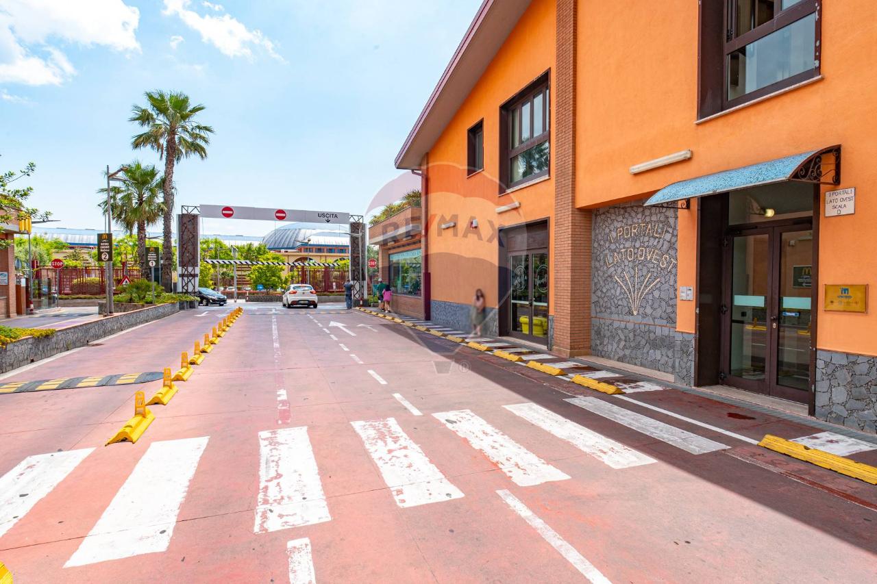Negozio in vendita a San Giovanni La Punta