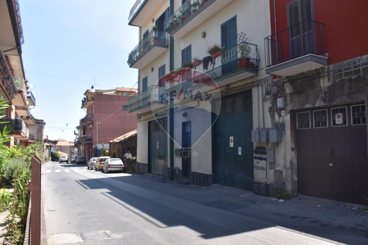 Box in vendita a Aci Sant'Antonio