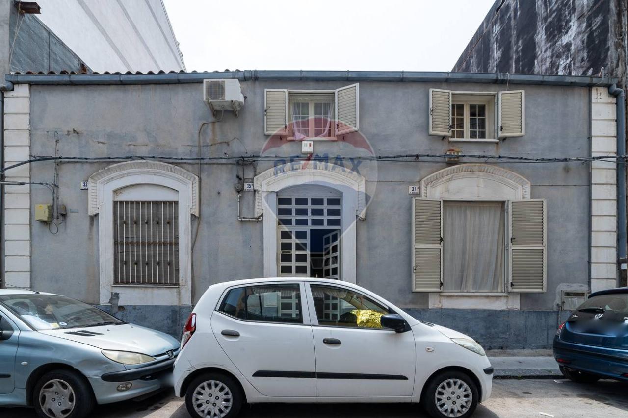 Casa indipendente in vendita a Catania