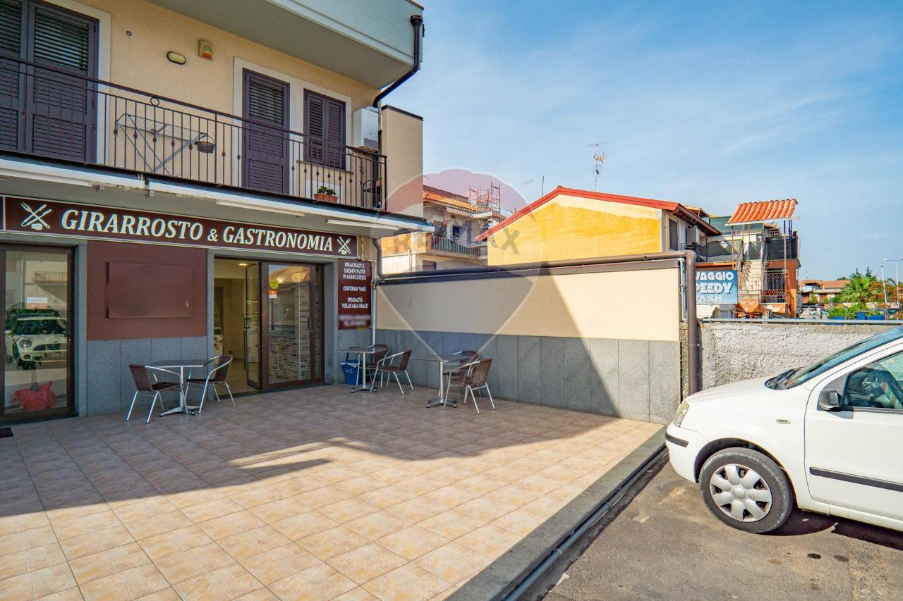 Esercizio commerciale in vendita a Misterbianco