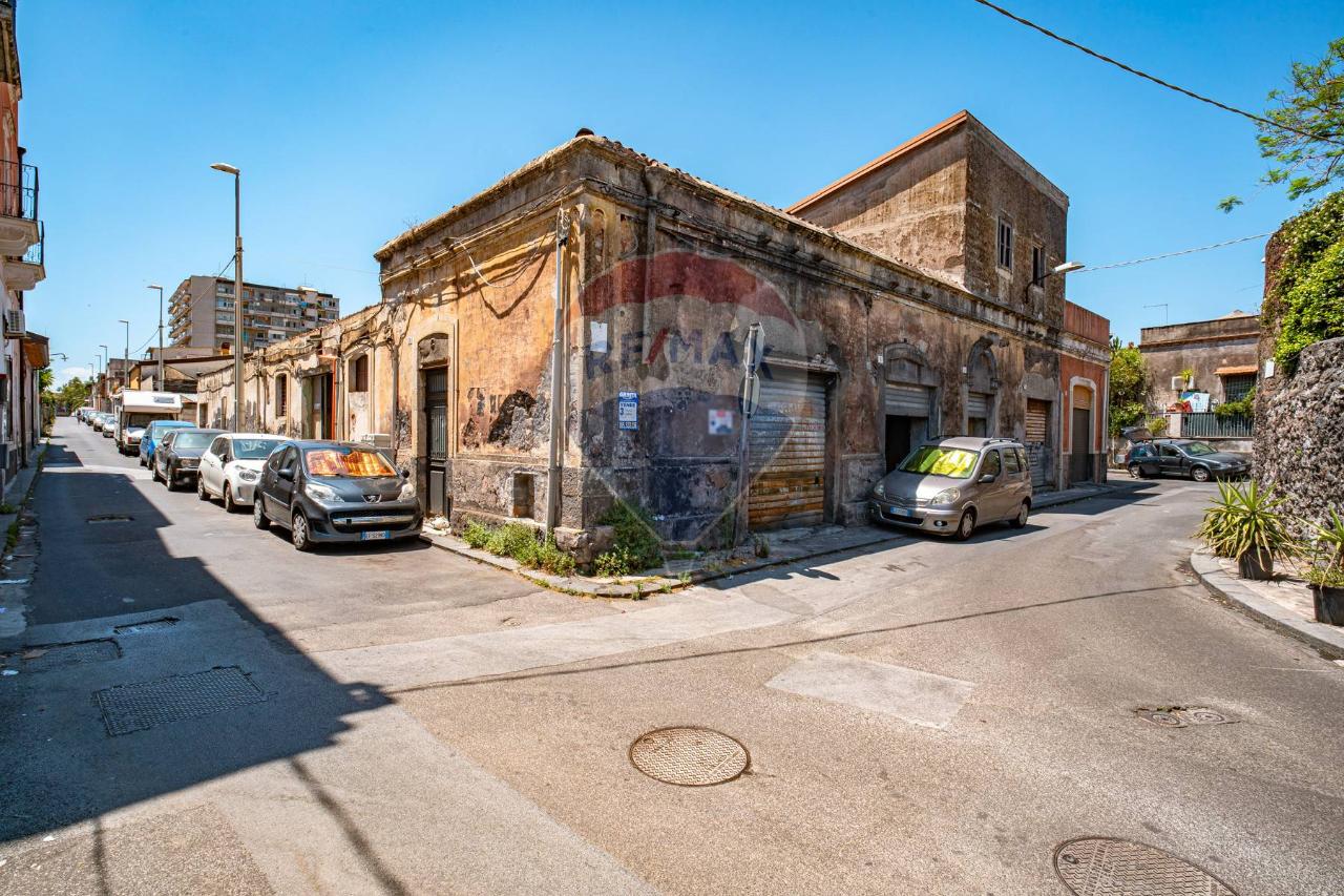 Negozio in vendita a Catania