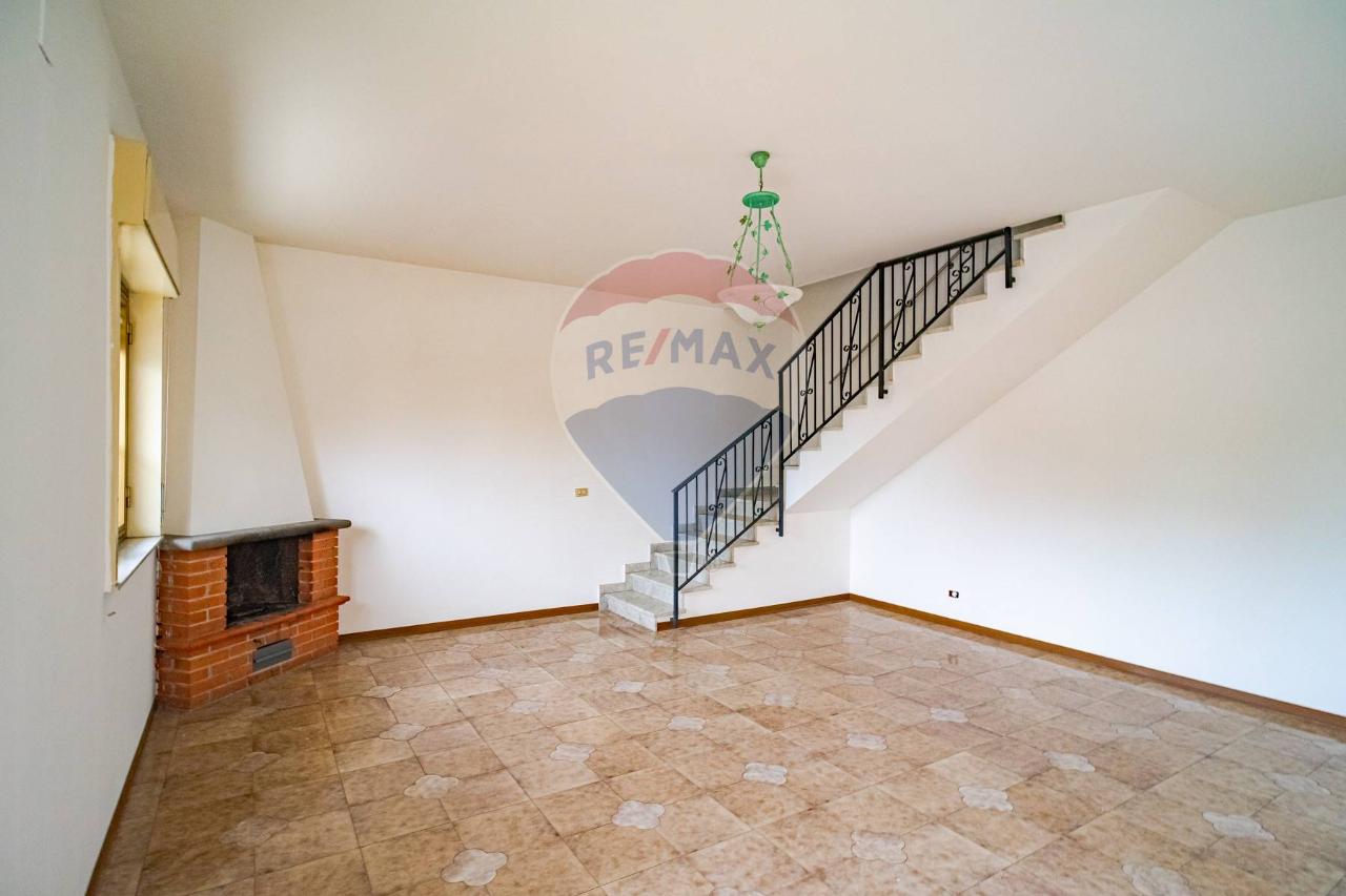 Appartamento in vendita a Zafferana Etnea