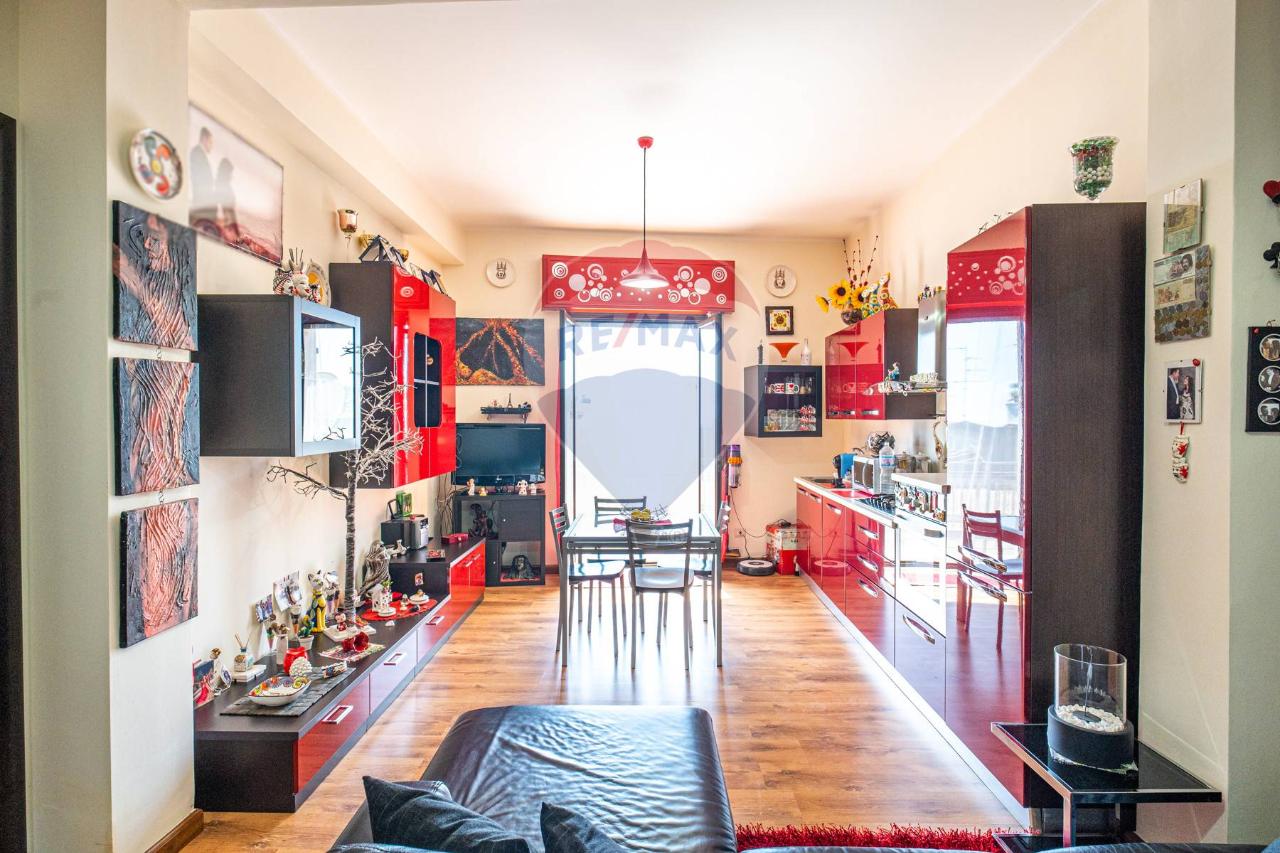 Appartamento in vendita a Aci Catena