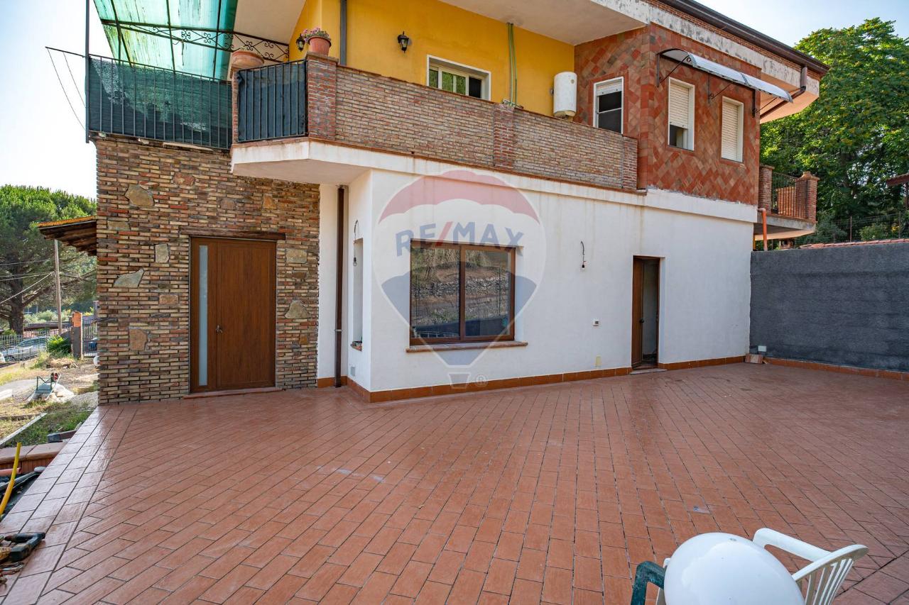 Casa indipendente in vendita a Nicolosi