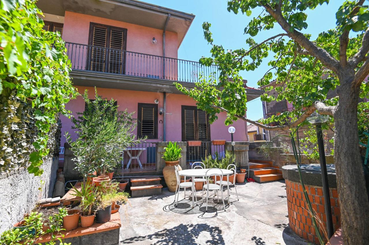 Casa indipendente in vendita a Nicolosi