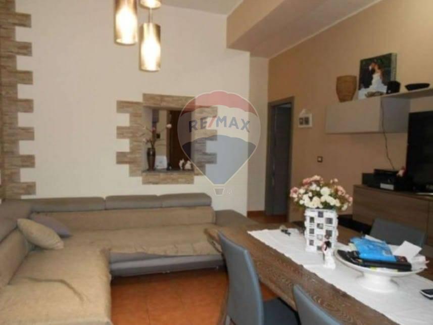 Appartamento in vendita a Acireale