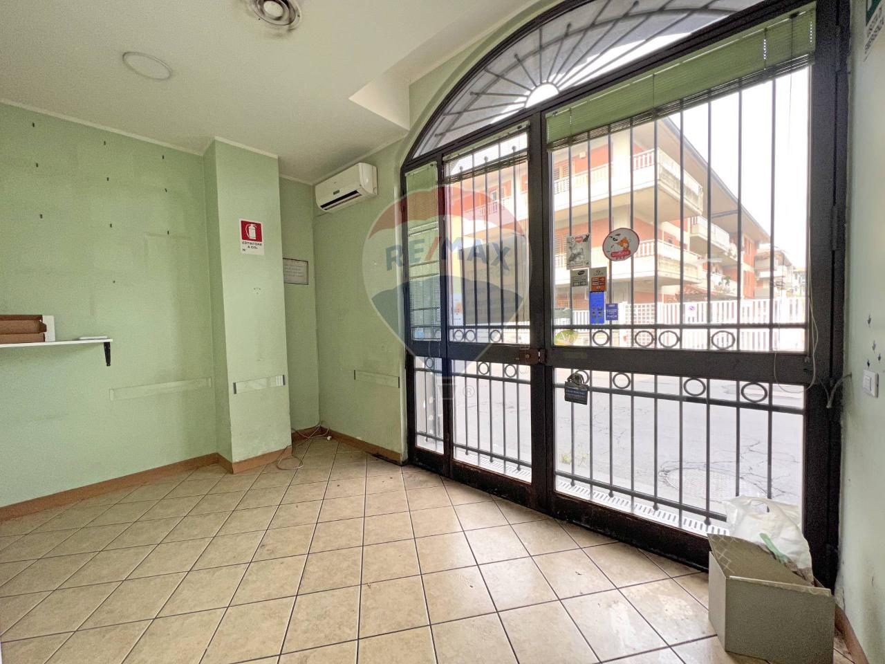 Negozio in vendita a Tremestieri Etneo