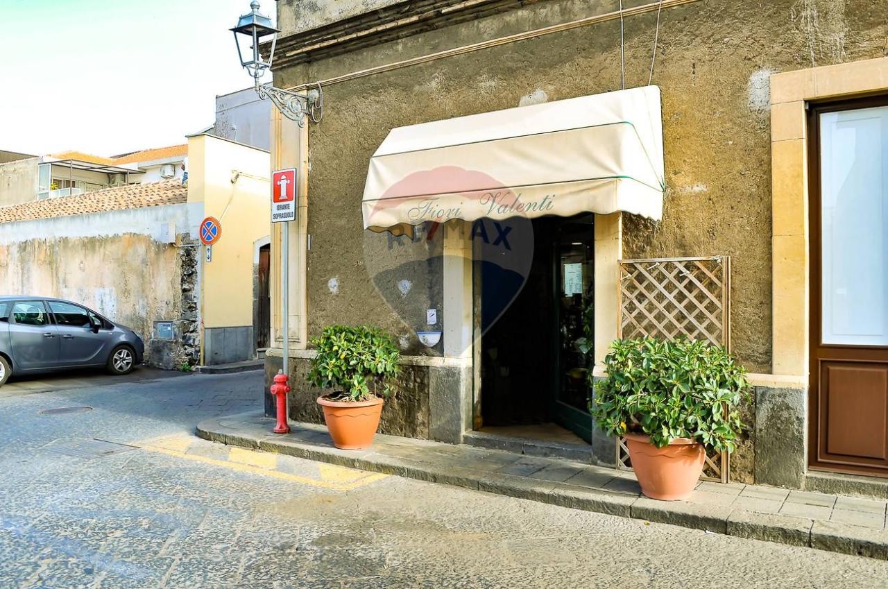 Negozio in vendita a Viagrande