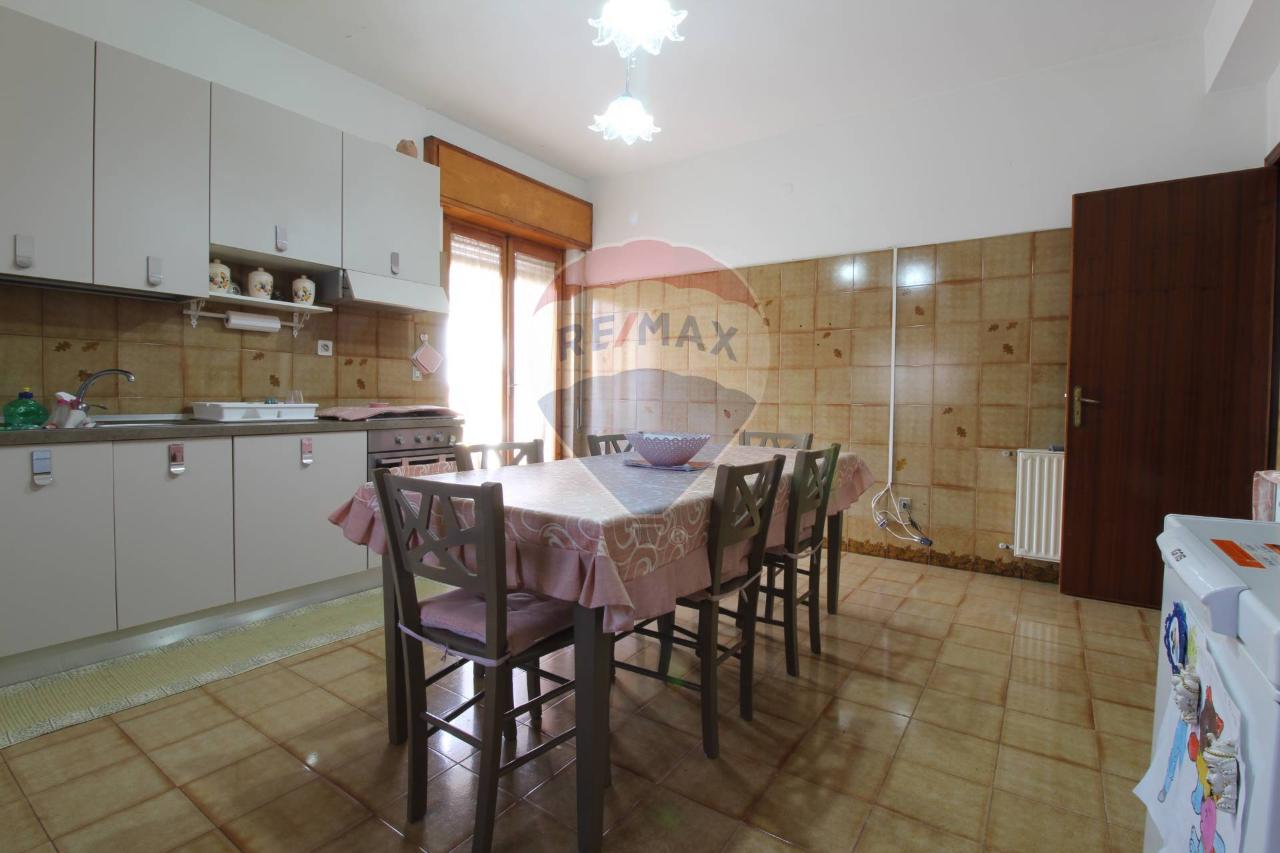 Appartamento in vendita a Zafferana Etnea