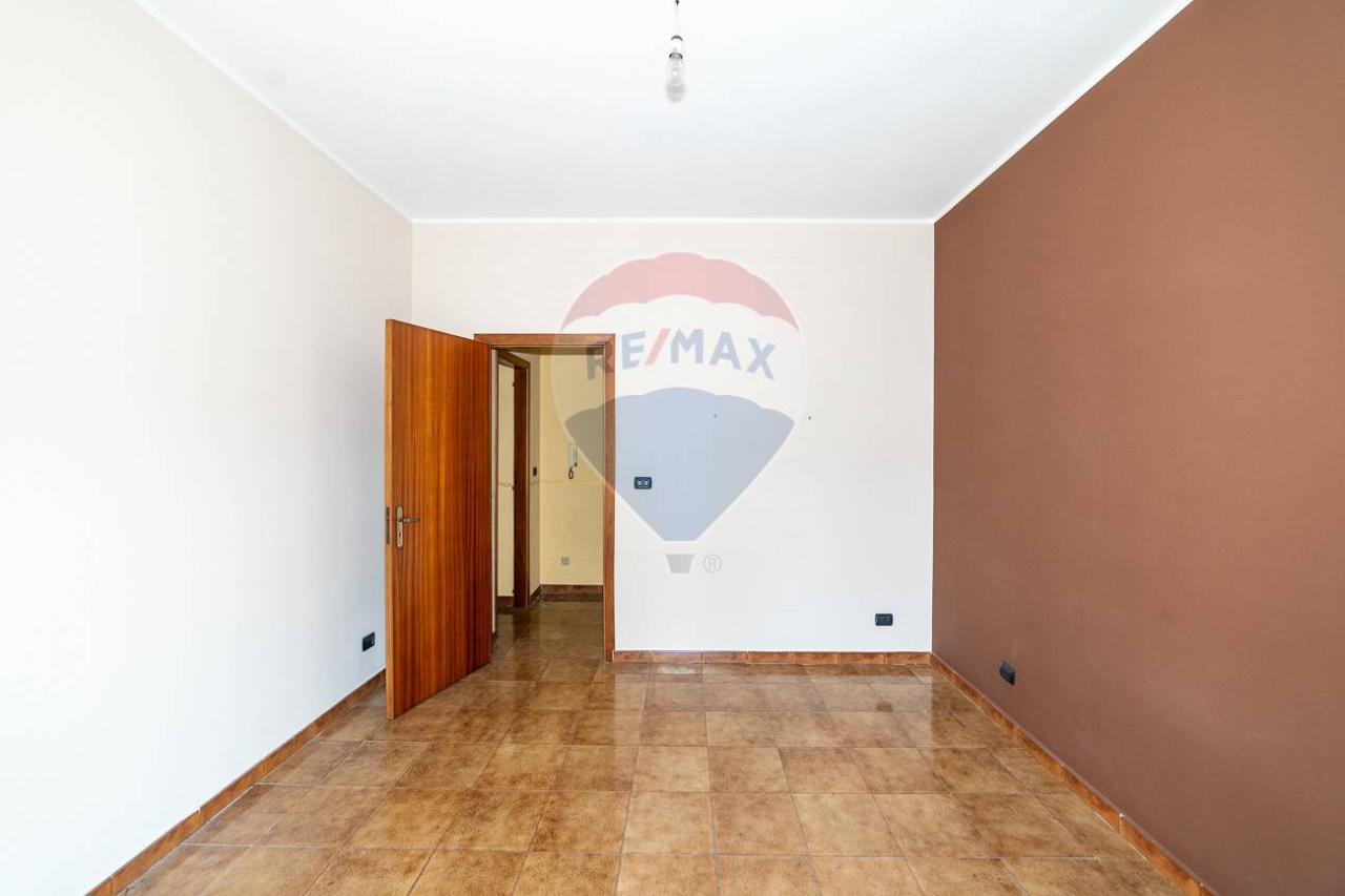 Appartamento in vendita a Aci Catena