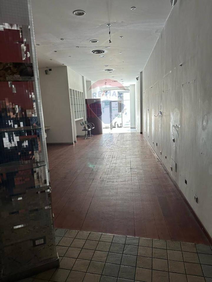 Negozio in vendita a Catania