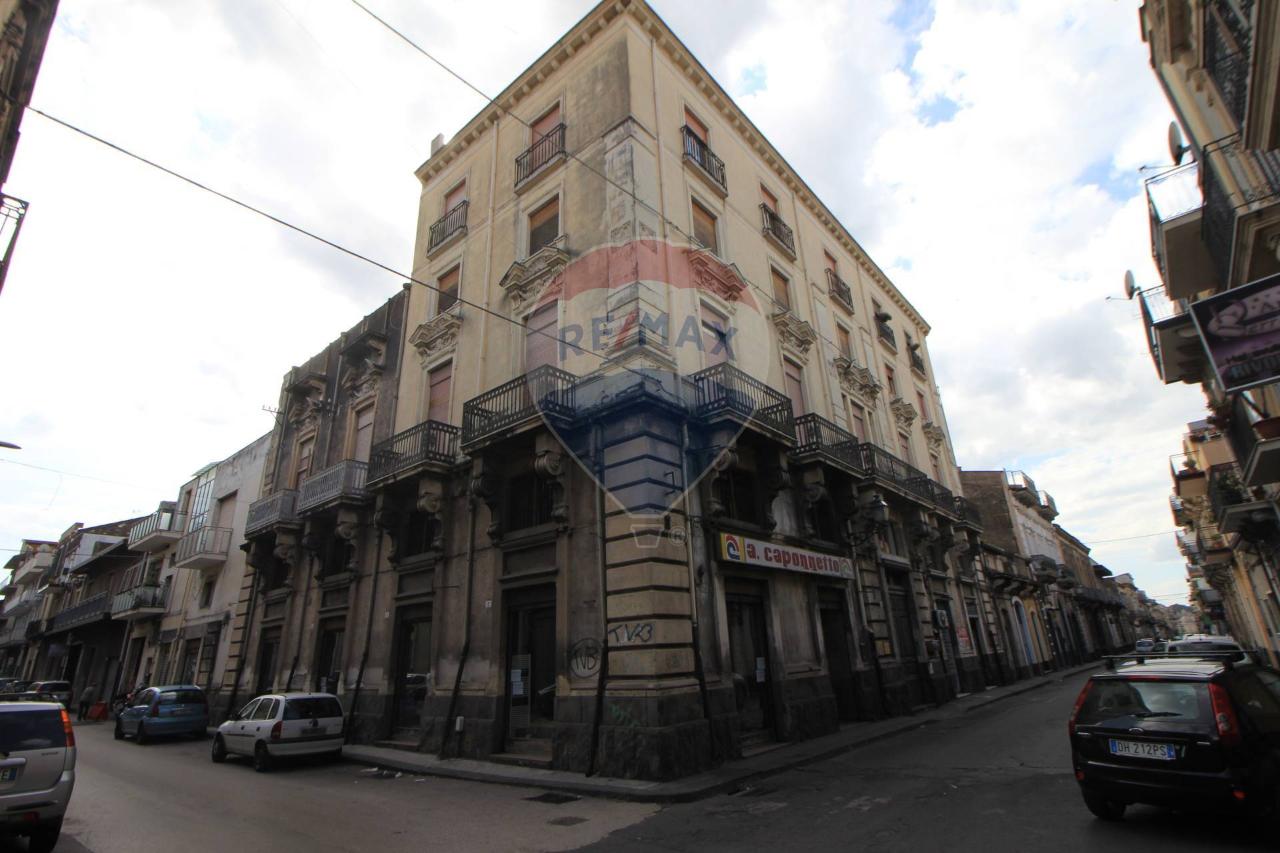 Negozio in vendita a Paterno'
