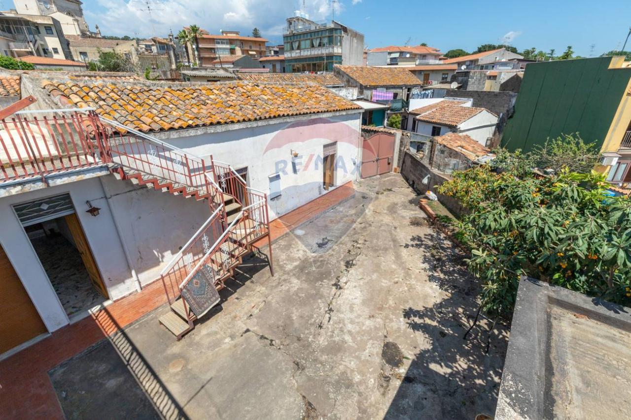 Casa indipendente in vendita a Aci Catena