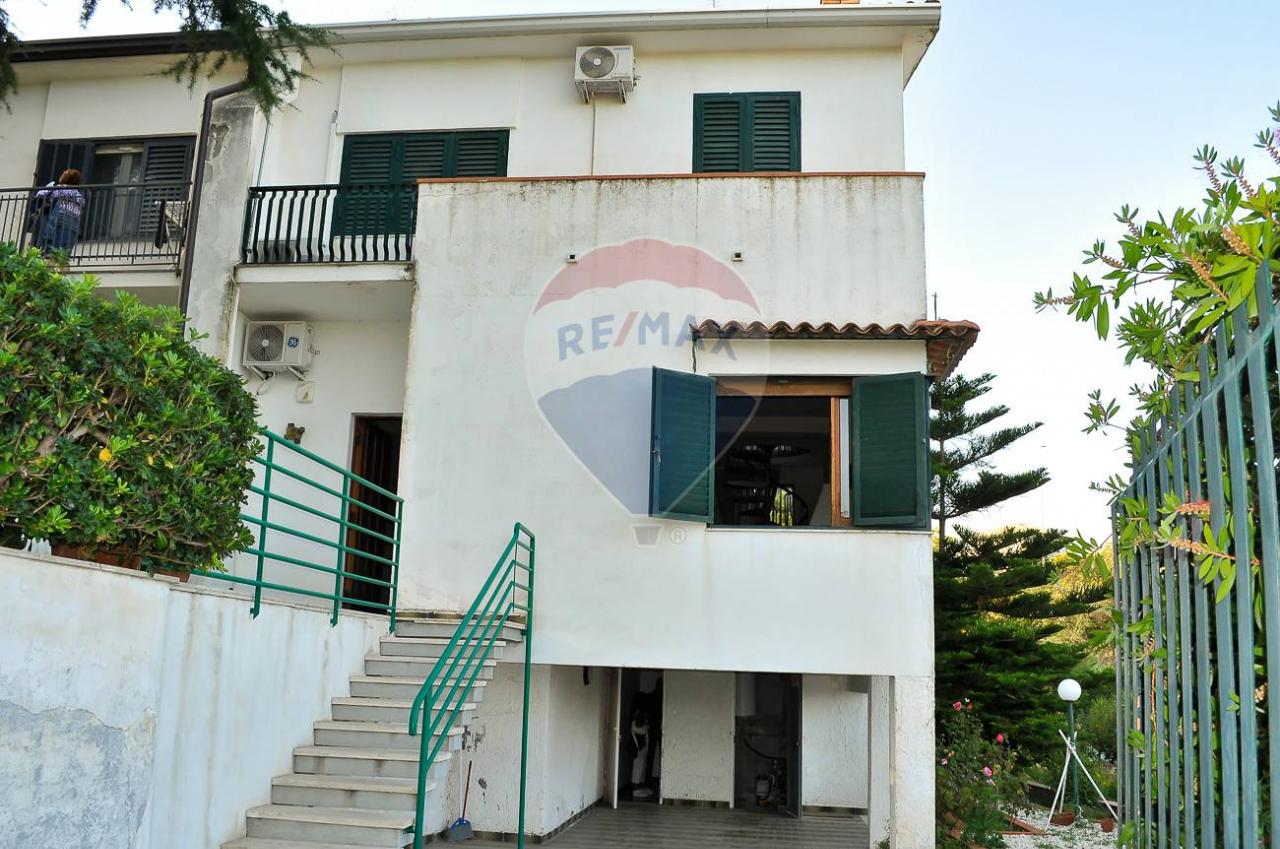 Villa in vendita a Nicolosi