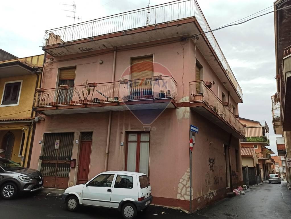 Casa indipendente in vendita a Aci Catena
