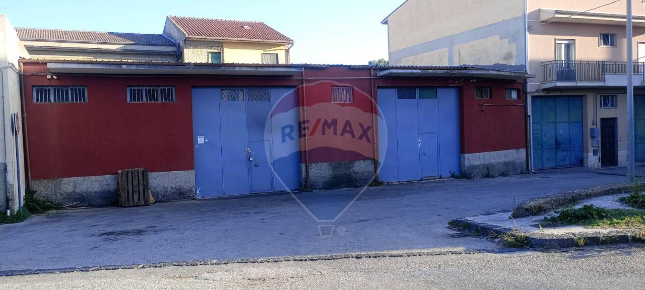 Capannone in vendita a Caltagirone