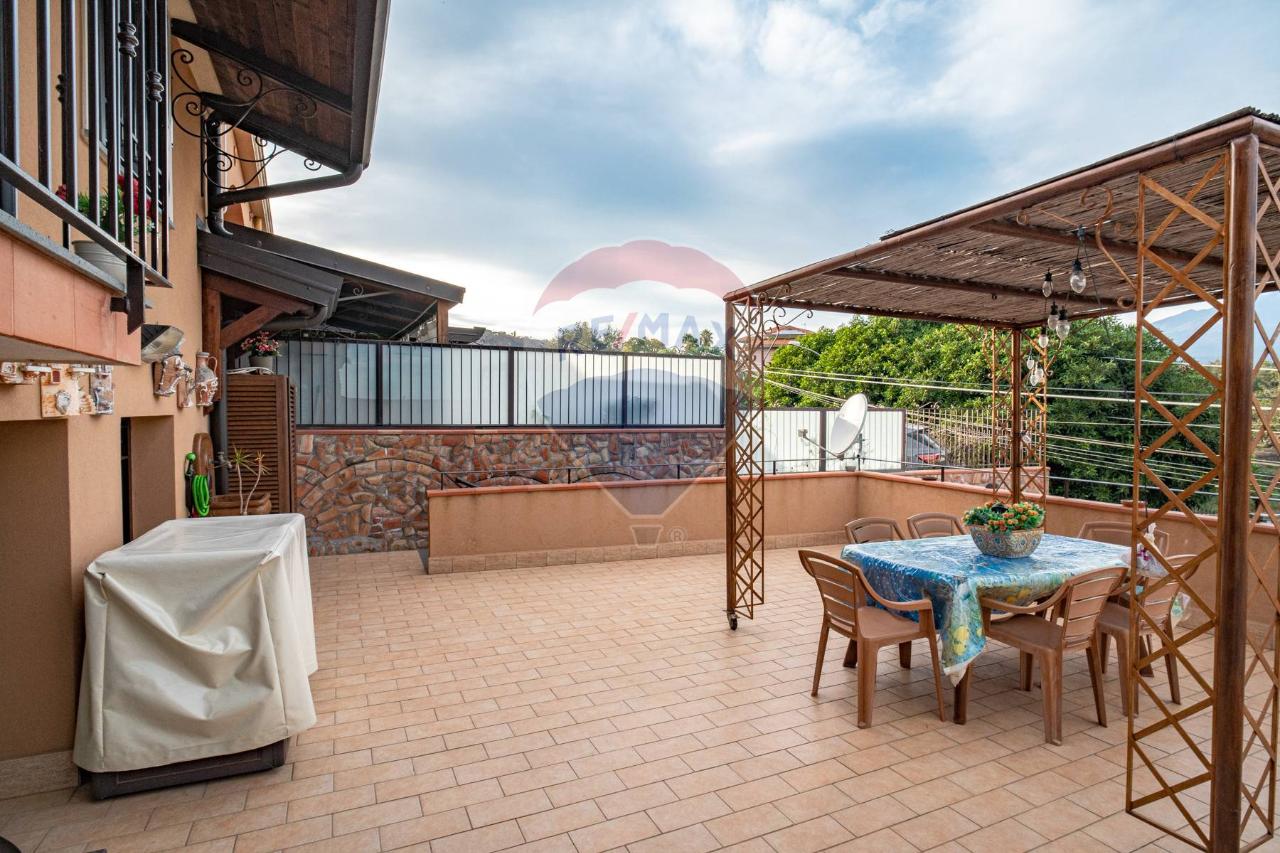 Villa a schiera in vendita a Aci Catena
