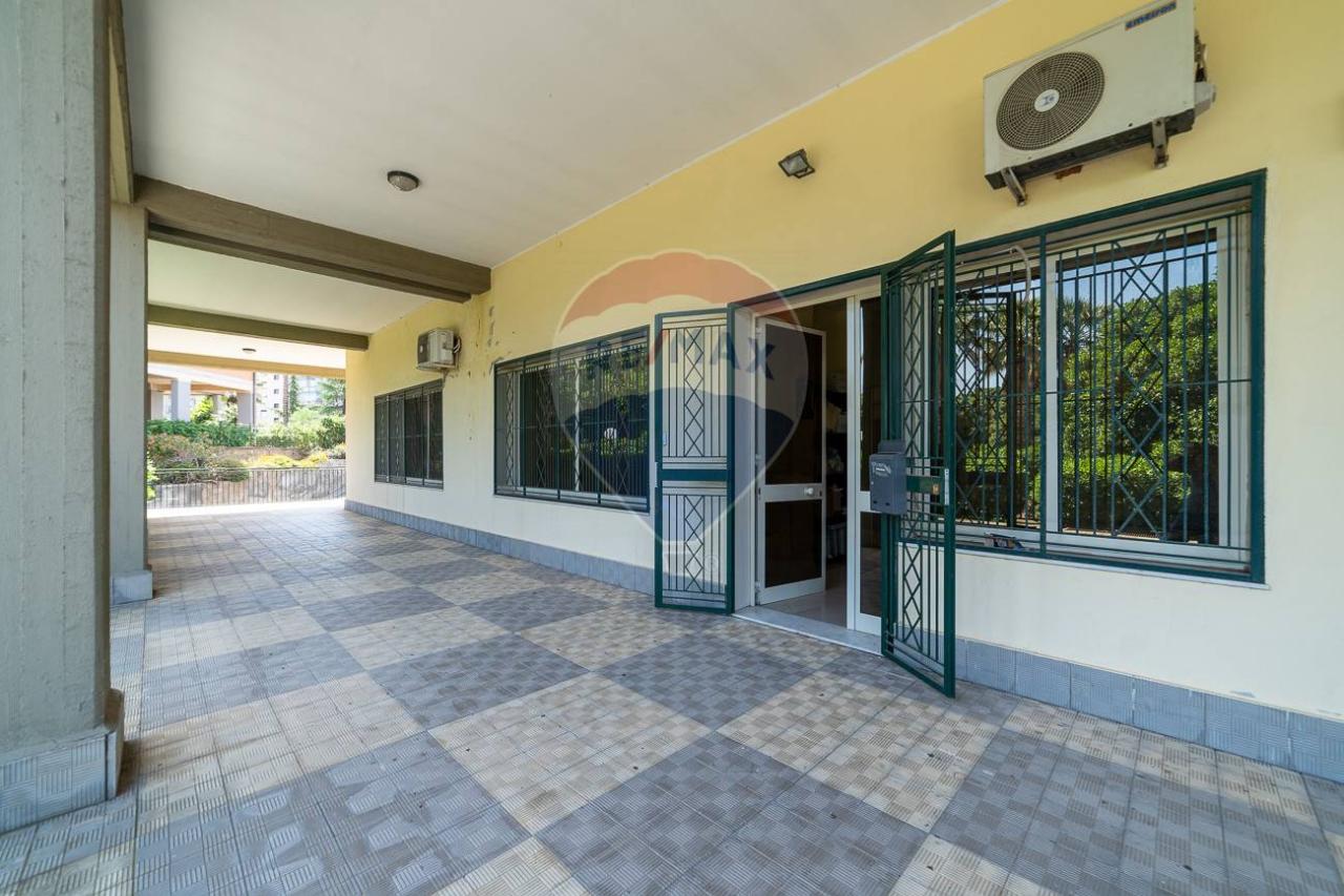 Ufficio in vendita a Paterno'