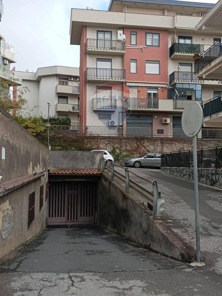 Box in vendita a Tremestieri Etneo
