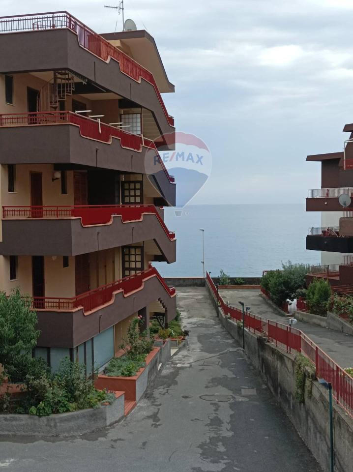 Appartamento in vendita a Letojanni