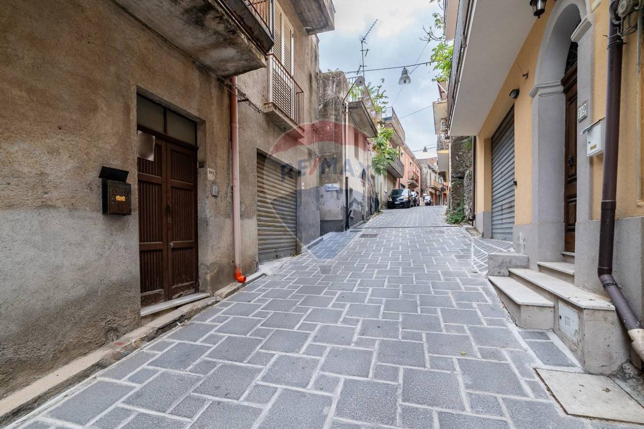 Casa indipendente in vendita a Mongiuffi Melia