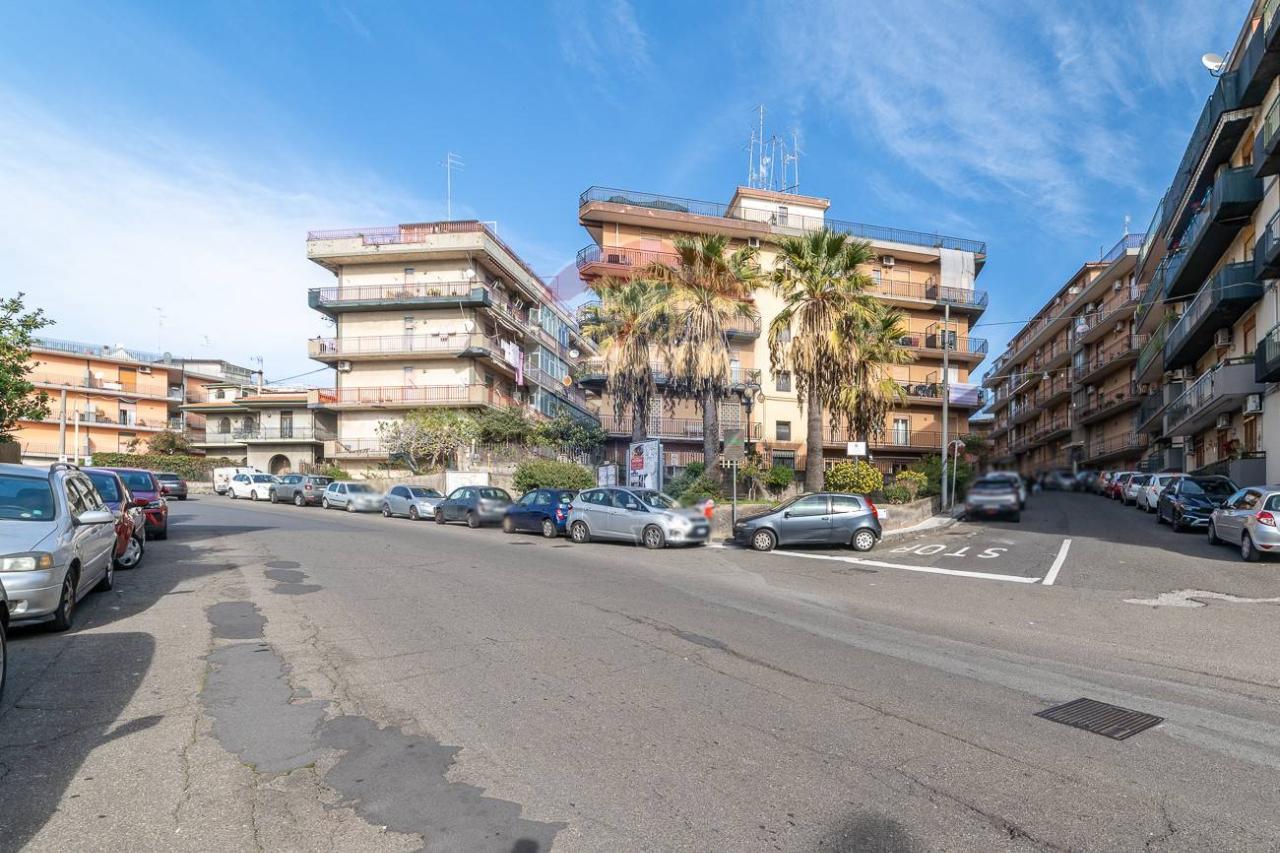 Appartamento in vendita a Aci Catena