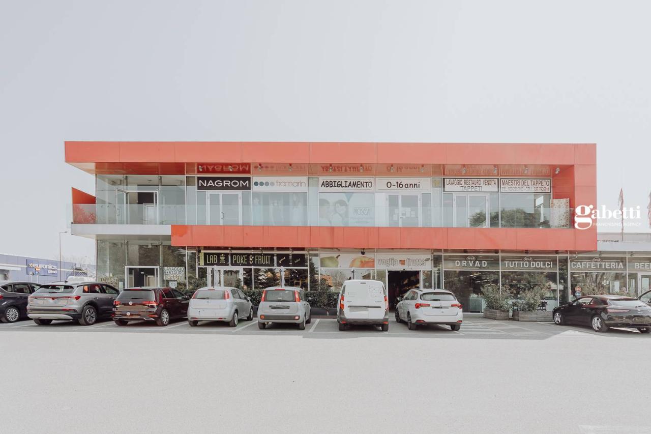 Negozio in vendita a Osnago