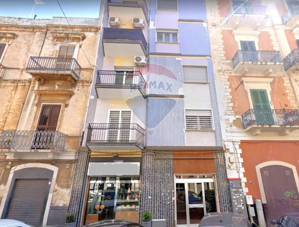 Negozio in vendita a Bari