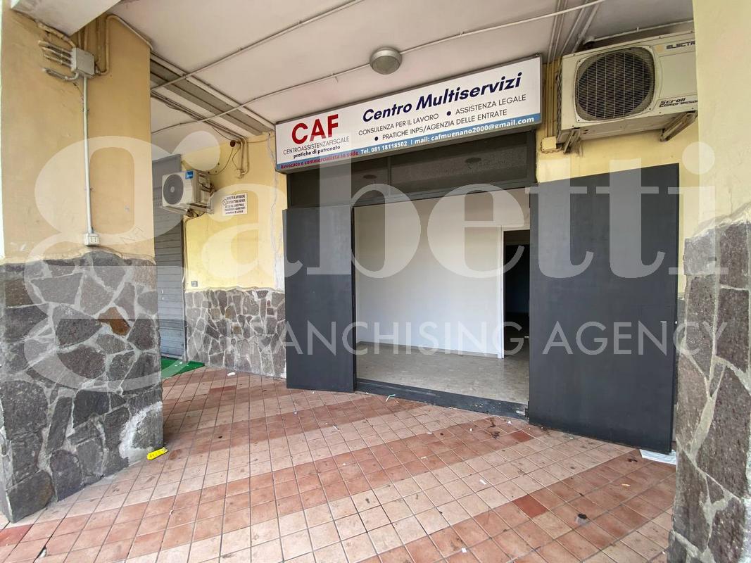 Negozio in affitto a Mugnano Di Napoli