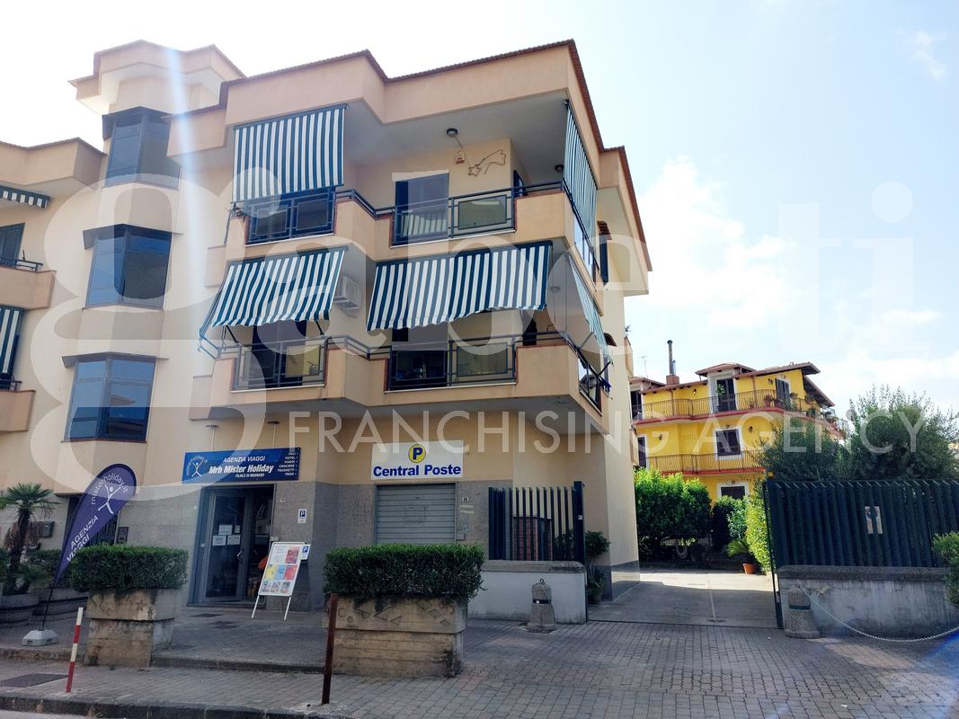 Negozio in affitto a Mugnano Di Napoli