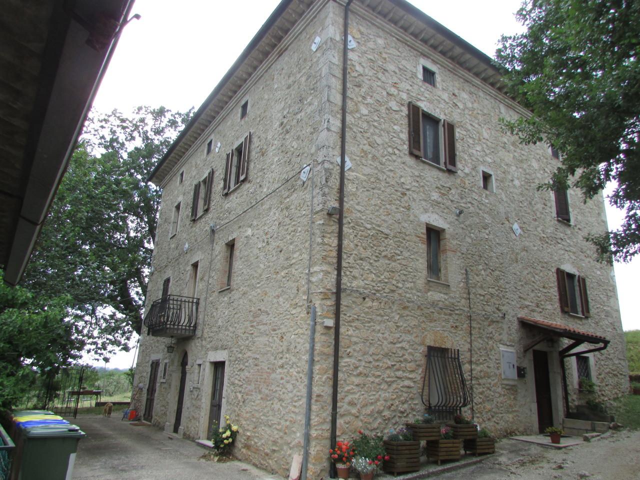 Villa a schiera in vendita a Massa Martana