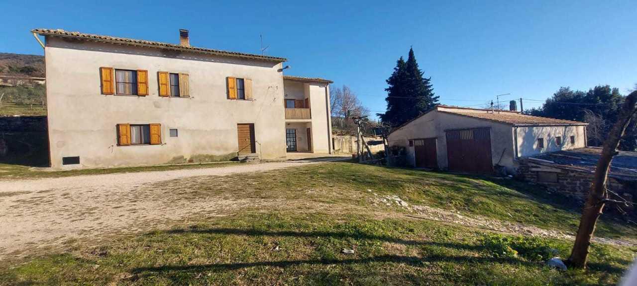 Casa indipendente in vendita a Massa Martana
