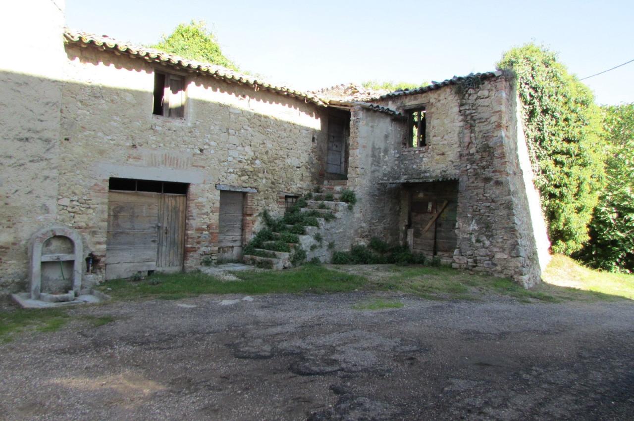 Rustico in vendita a Todi