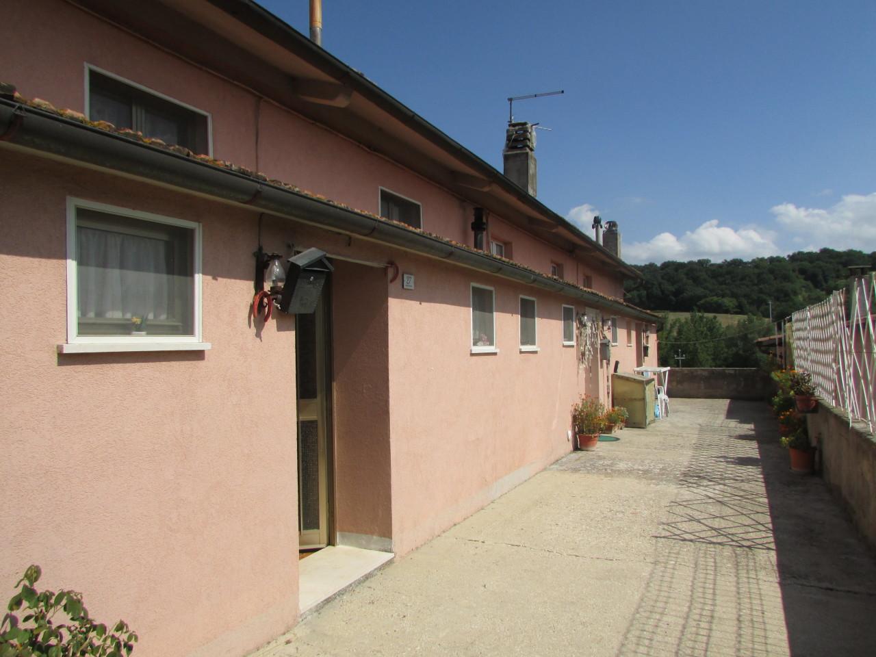 Appartamento in vendita a Todi