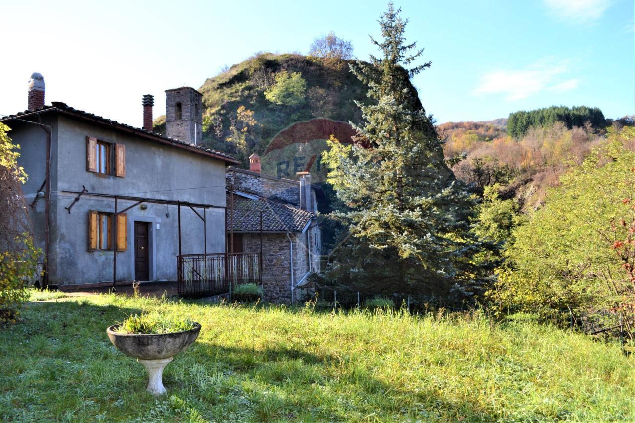 Casa indipendente in vendita a Piazza Al Serchio