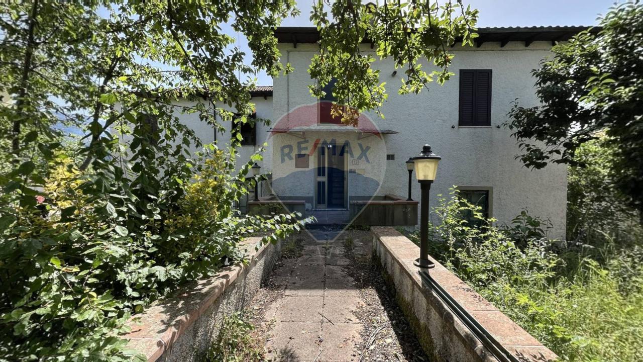 Appartamento in vendita a Camporgiano