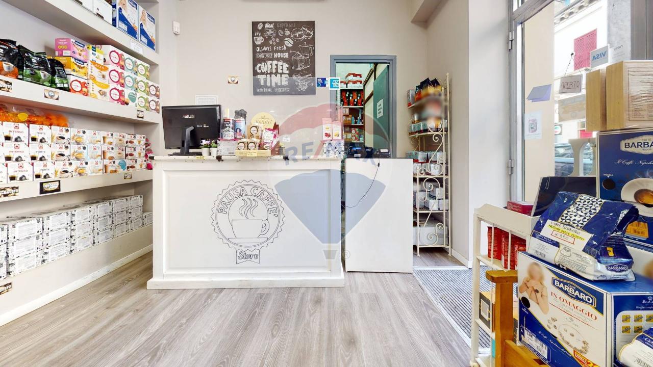 Negozio in vendita a Viareggio