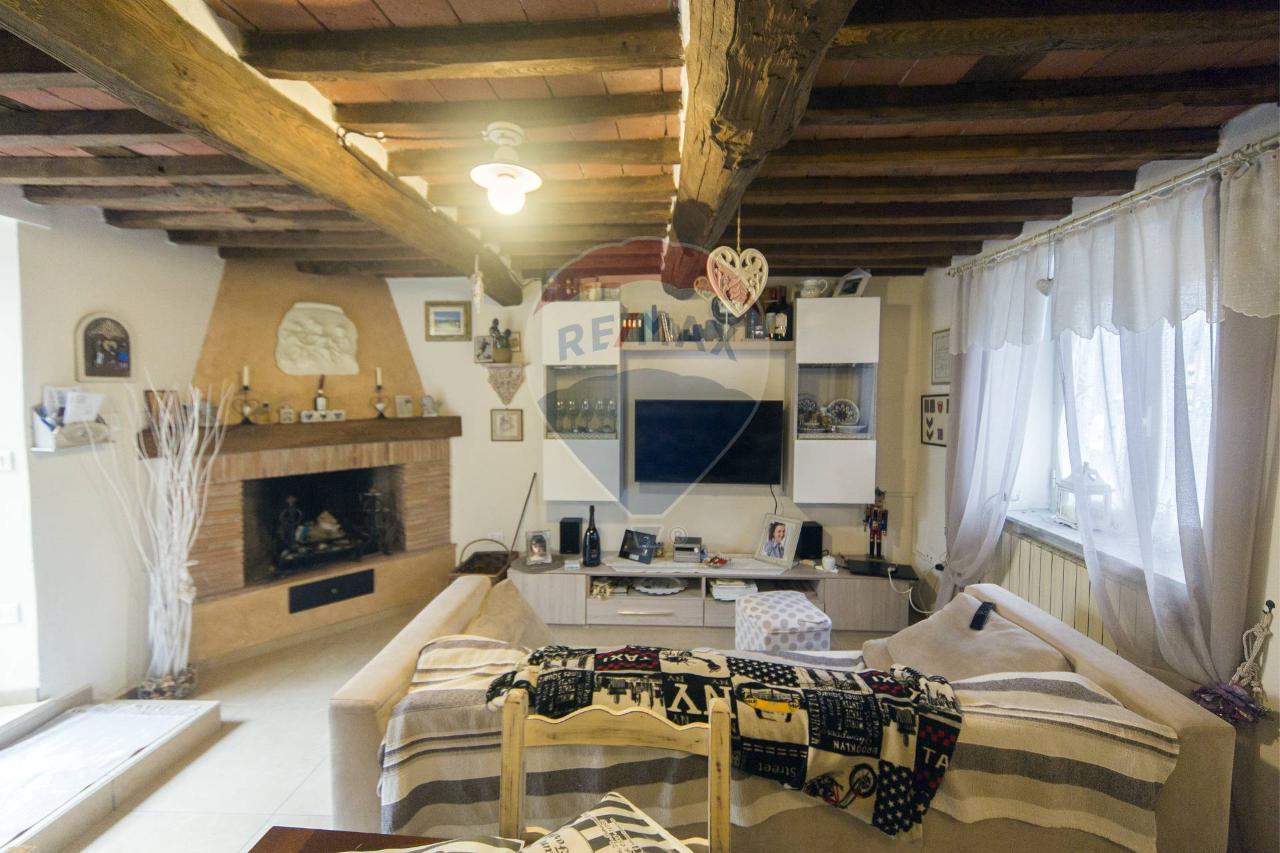 Casa indipendente in vendita a Camaiore