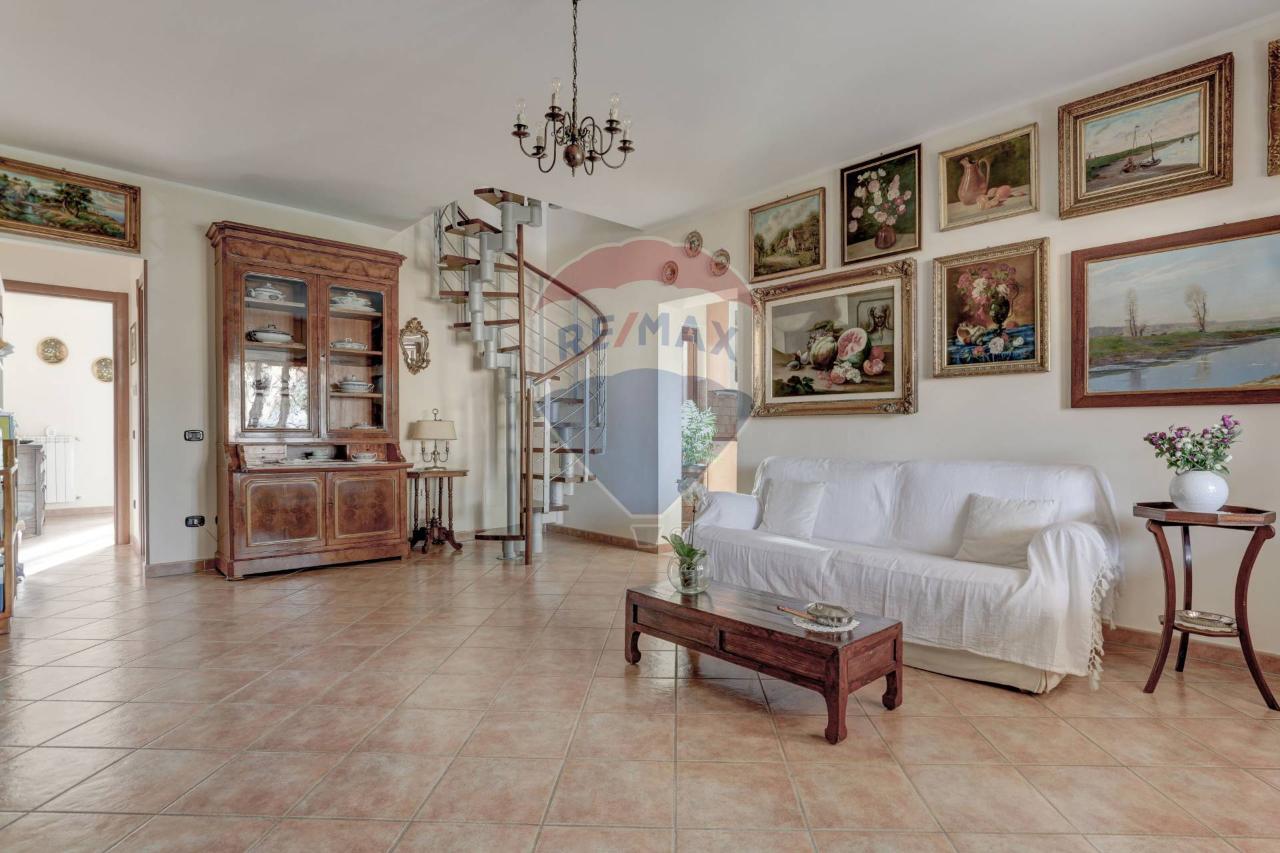 Villa a schiera in vendita a Pomezia