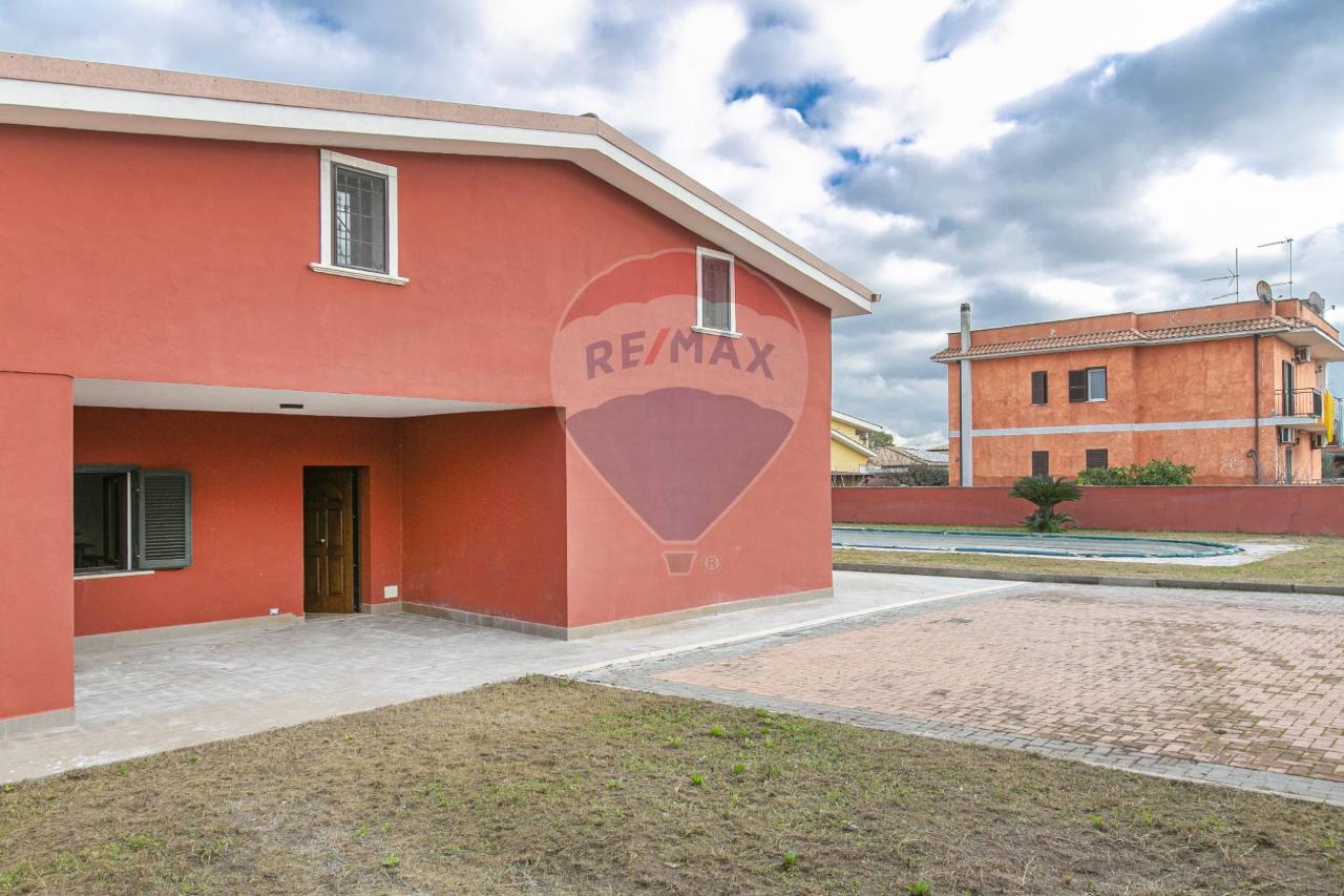 Villa in vendita a Pomezia