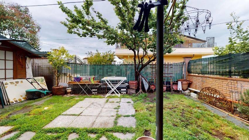 Casa indipendente in vendita a Massa