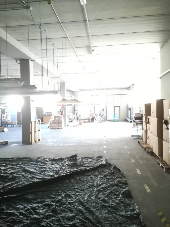 Capannone in vendita a Massa