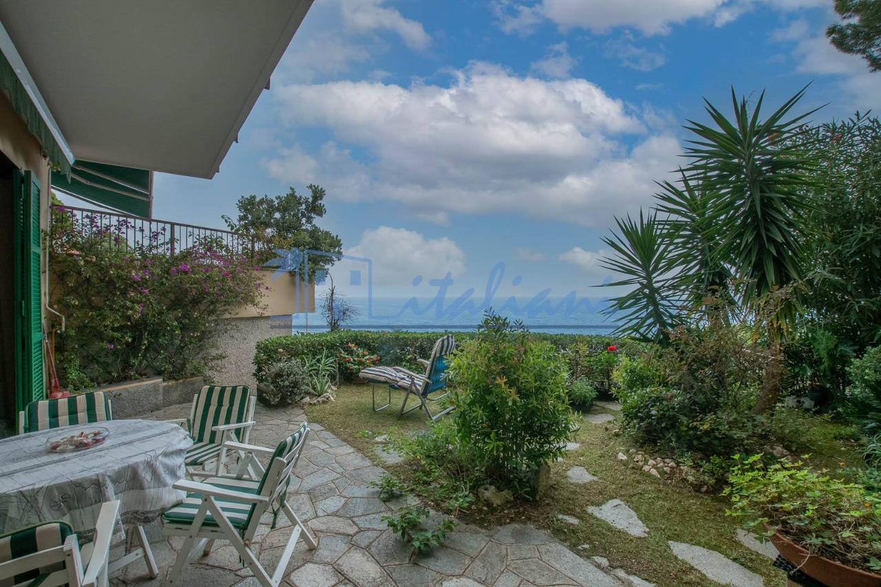 Appartamento in vendita a Varazze