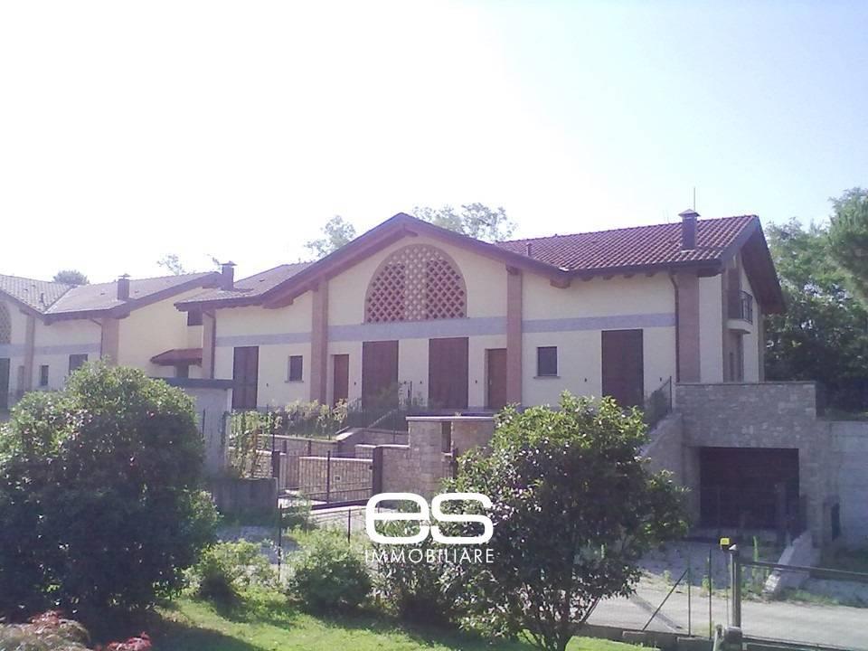 Villa in vendita a Triuggio