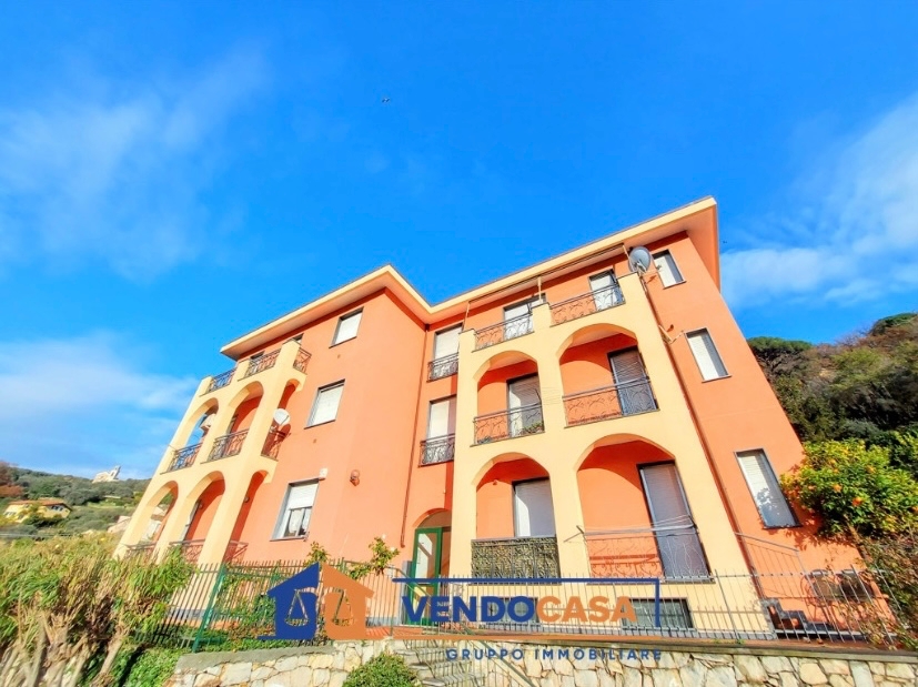 Trilocale in Via Oddone Pascale, Finale Ligure