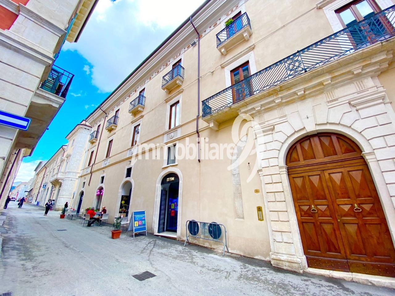 Negozio in affitto a L'Aquila