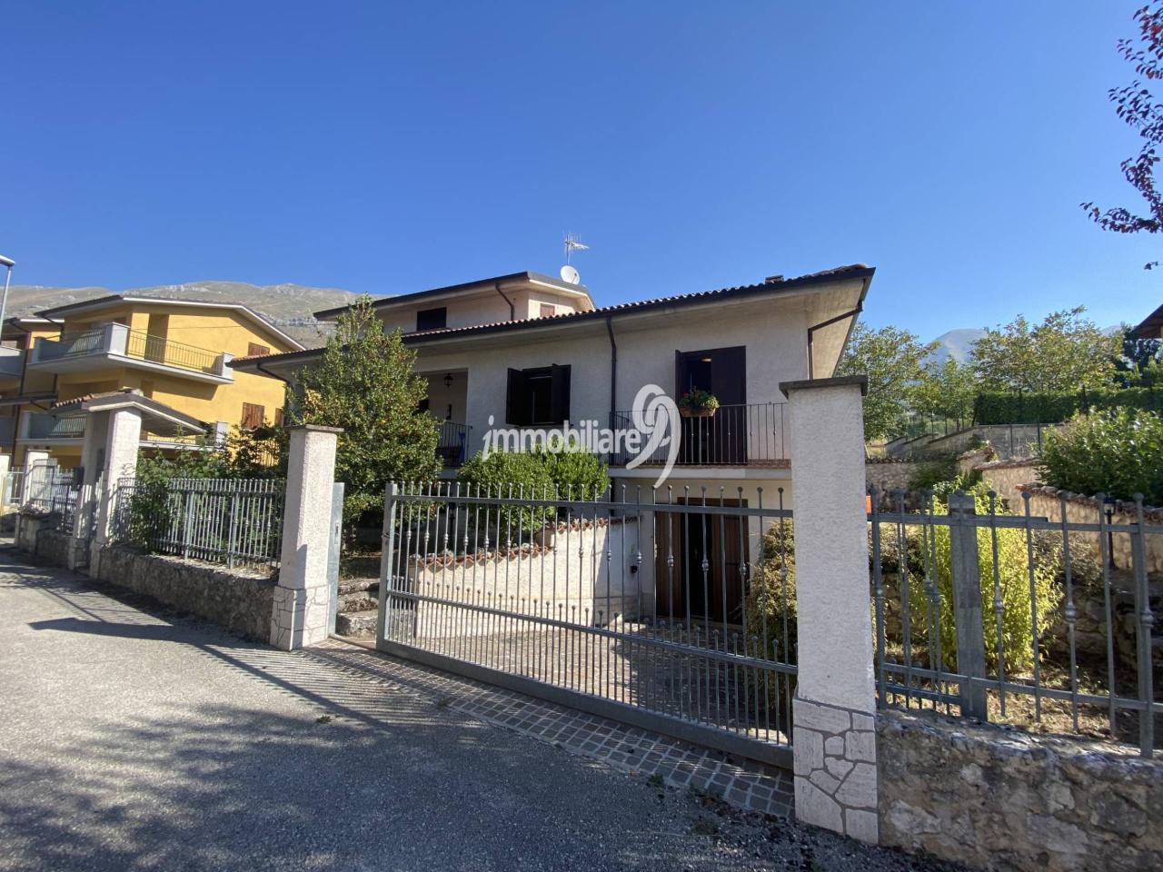 Villa in vendita a L'Aquila