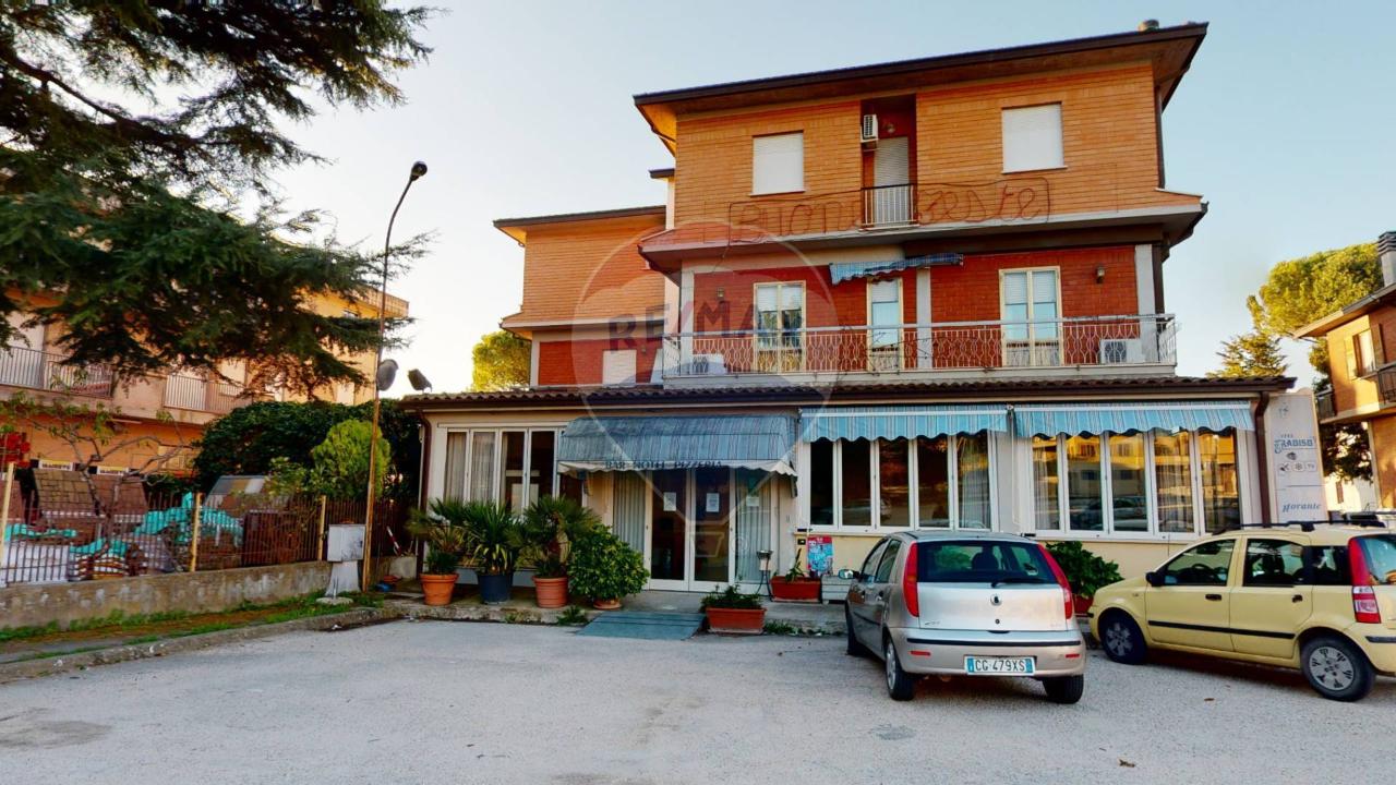 Albergo in vendita a Giano Dell'Umbria