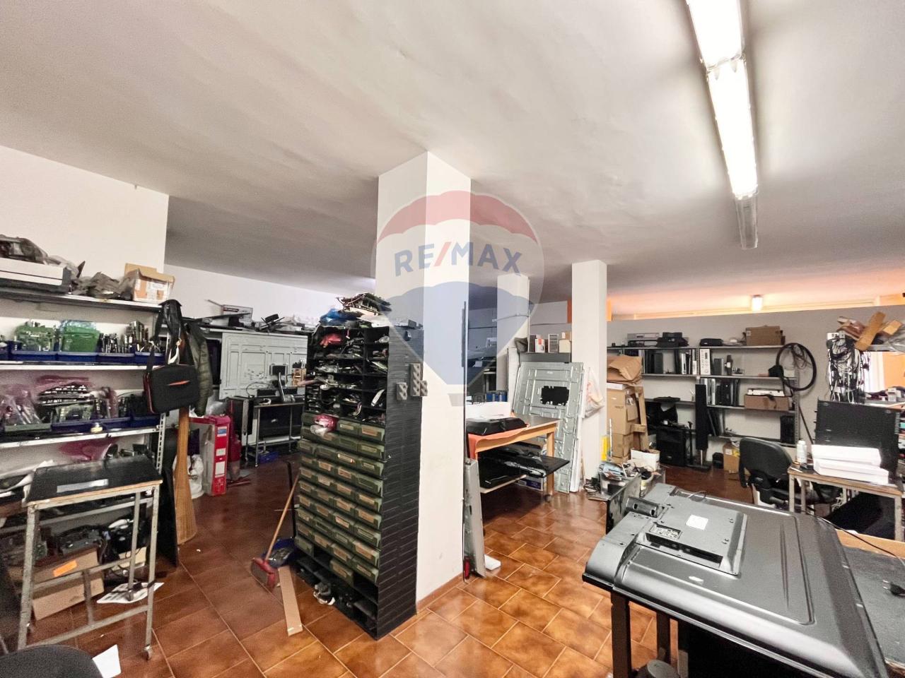 Negozio in vendita a Perugia