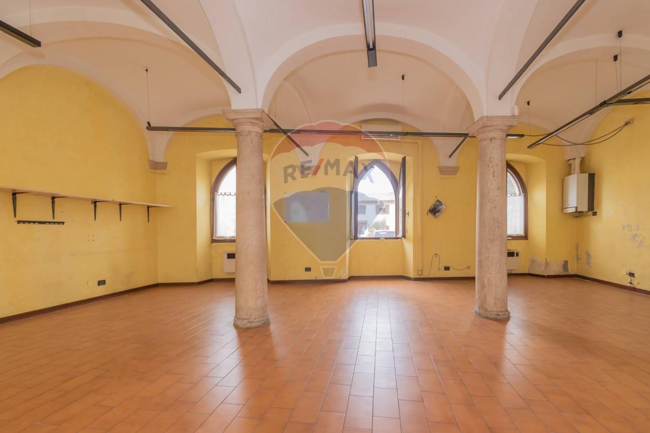 Negozio in vendita a Verolanuova